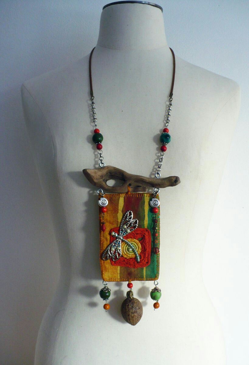Fabric jewelry - Necklace designs