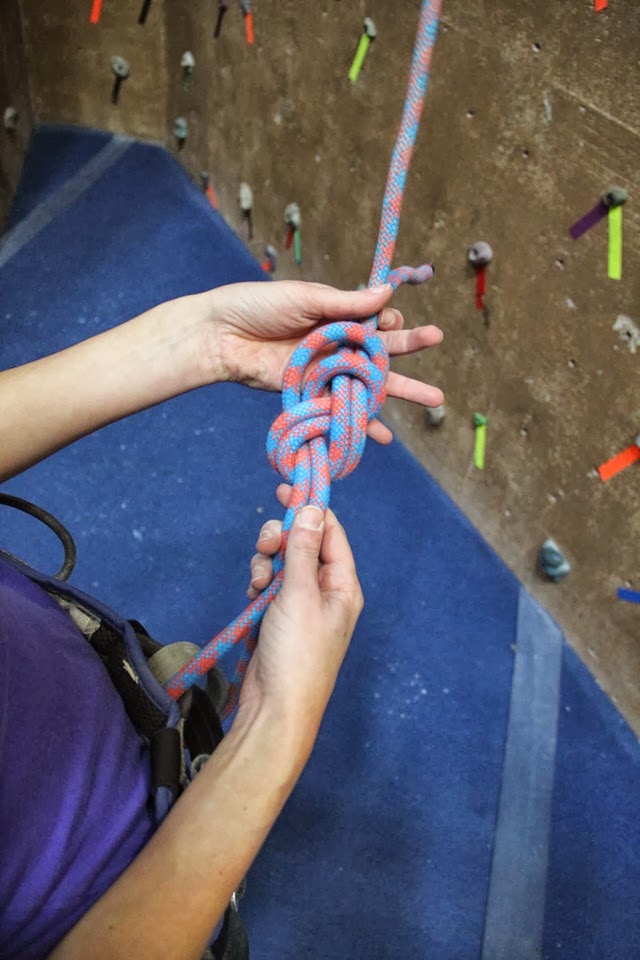 The Urban Climbers : Beginner's Guide to Wall Climbing.