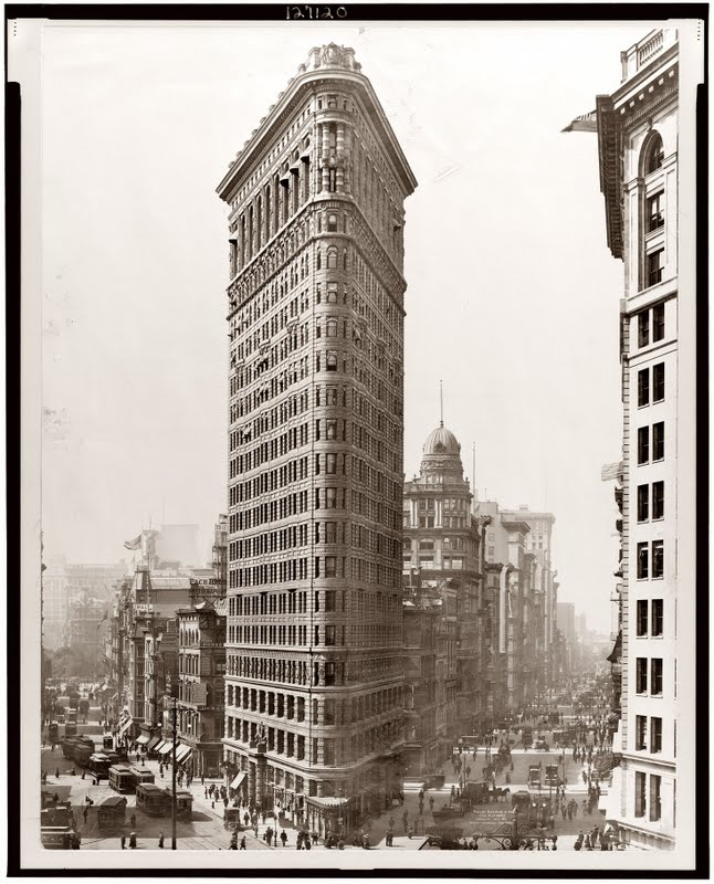 Oasis Of The Seas: Flatiron Building of New York City