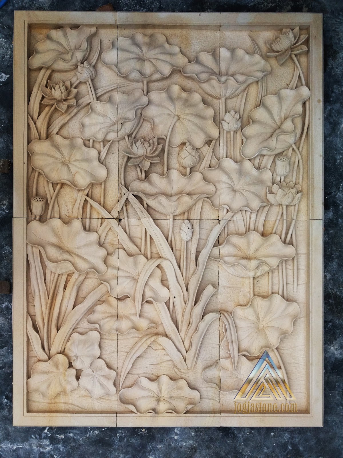 RELIEF LOTUS BATU ALAM