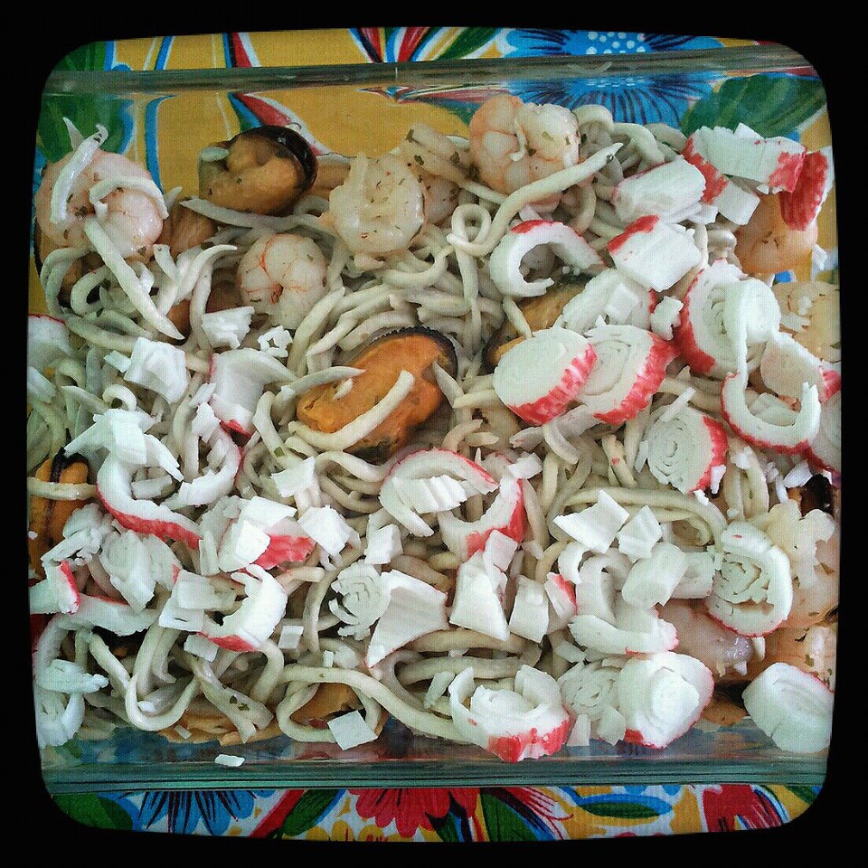 Las recetas de Alba: Angulas con Gambas . mejillones y palitos de Surimi