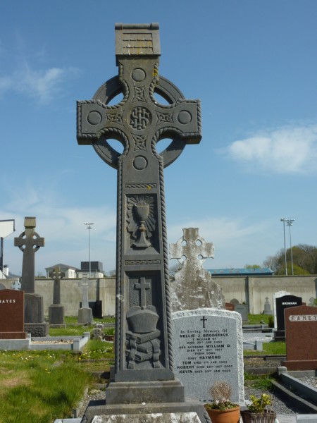 Listowel Connection: Headstone iconography