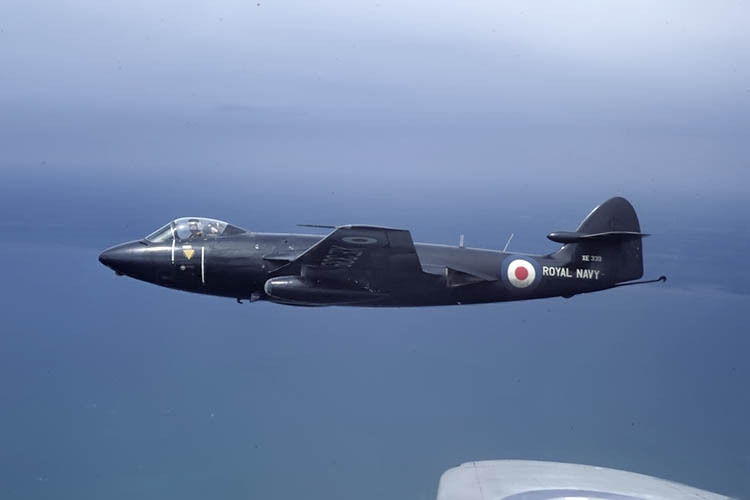 FRU Sea Hawks: Drop tank/Harley Light question - Aircraft Cold War ...