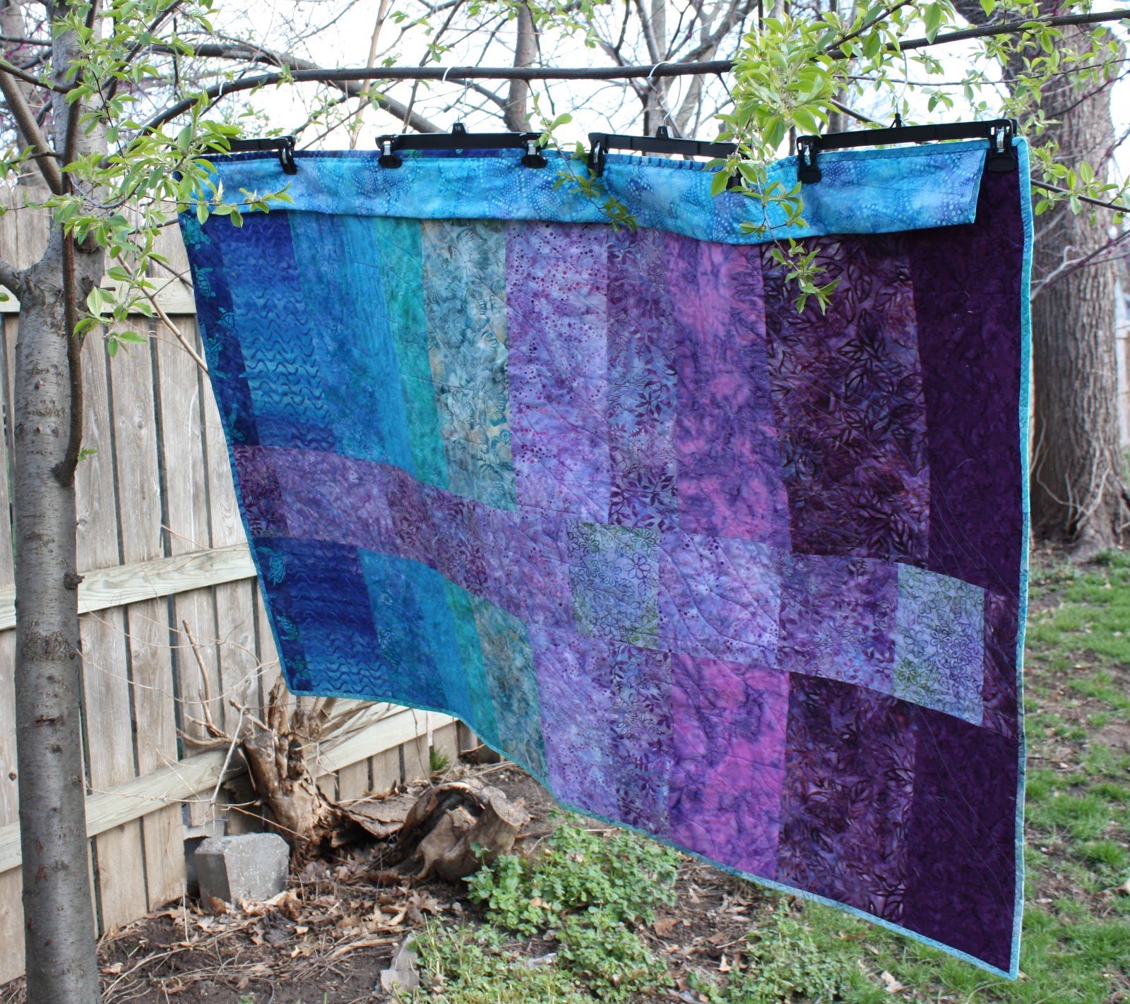 Just-a-mere: Finished - The Batik Quilt!