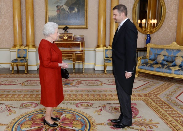 Her Majesty's Closet: Angela Kelly Coat, Dress and Suit Combo