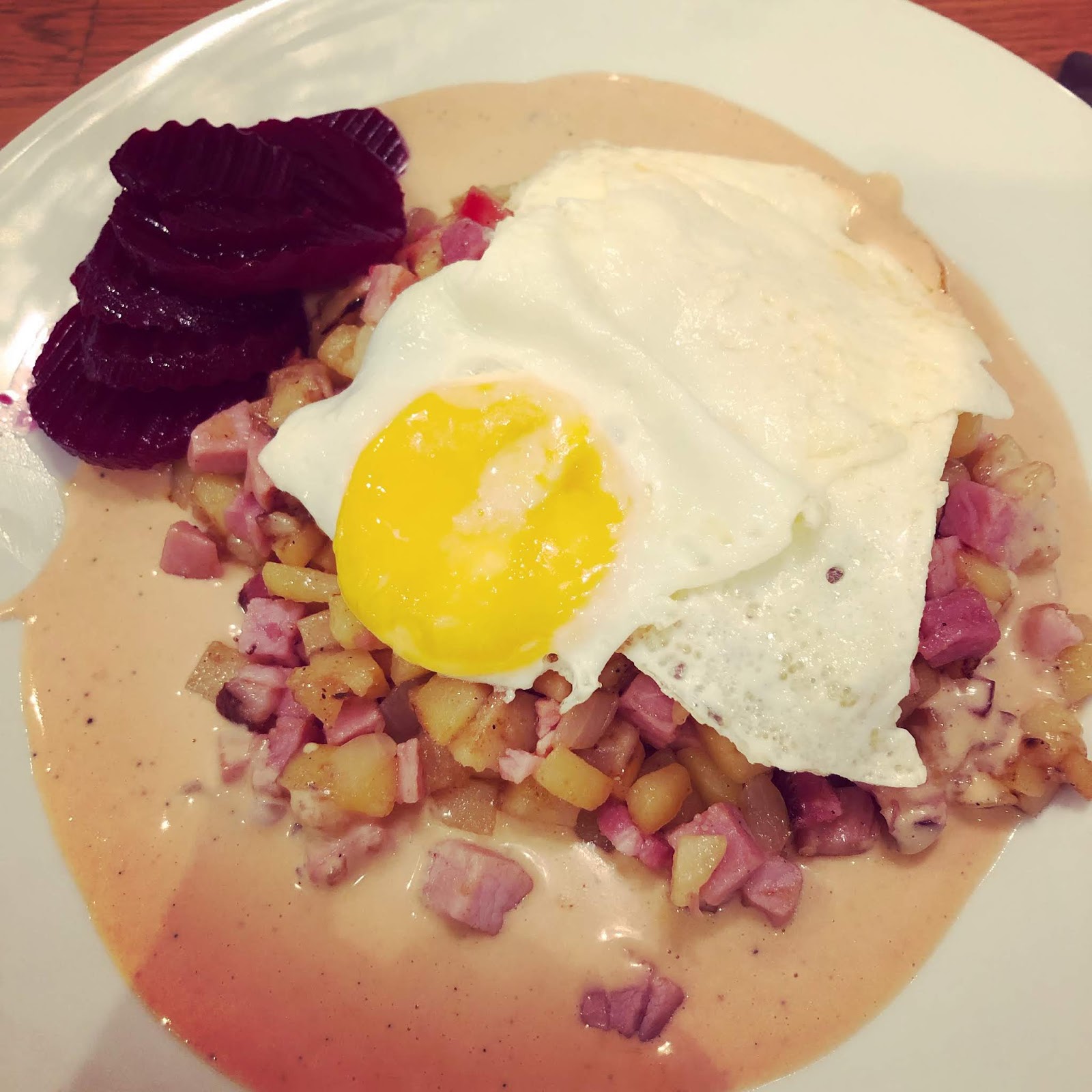 Mat 365: Pytt Bellman med ägg och gräddsås