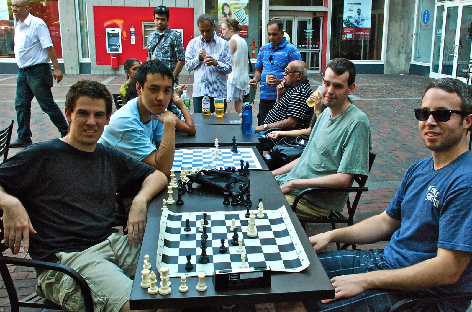Boylston Chess Club Weblog: BCC HARVARD SQ OUTREACH: THOUGHTFUL FUN