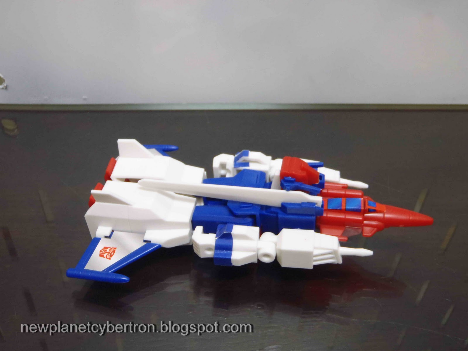 New Planet Cybertron: Transformers Review – Victory Star Saber (Kabaya)