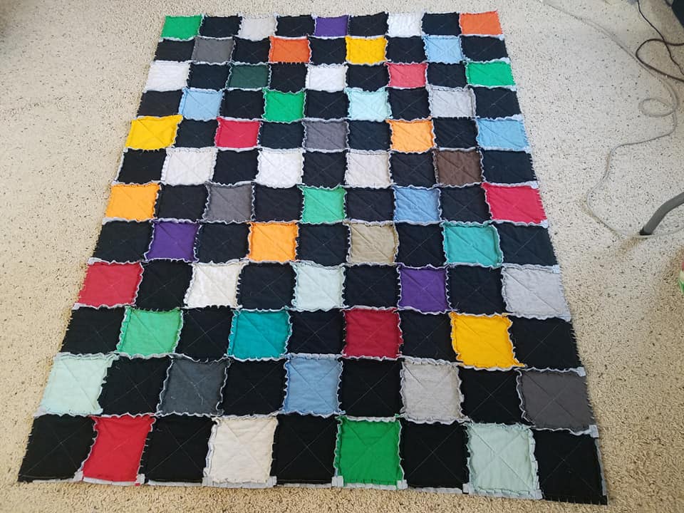 Scrap Dive Quilts: A Pair of Rag Quilts Complete!