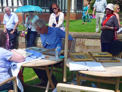 Orangehat: At The Manor - Antiques Roadshow