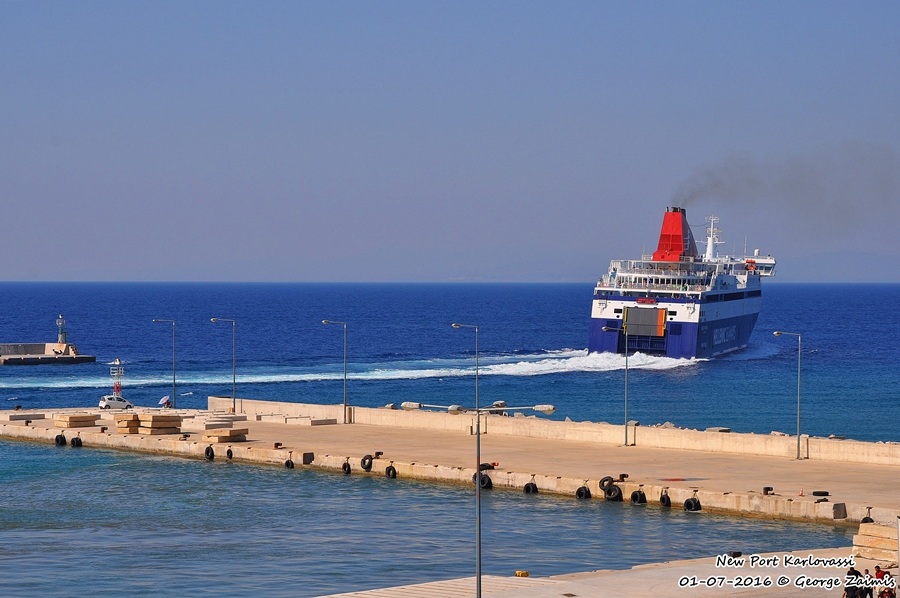 New Port Karlovassi: Πρωτη επισημη Αφιξη του Νησος Μυκονος στην νεα ...