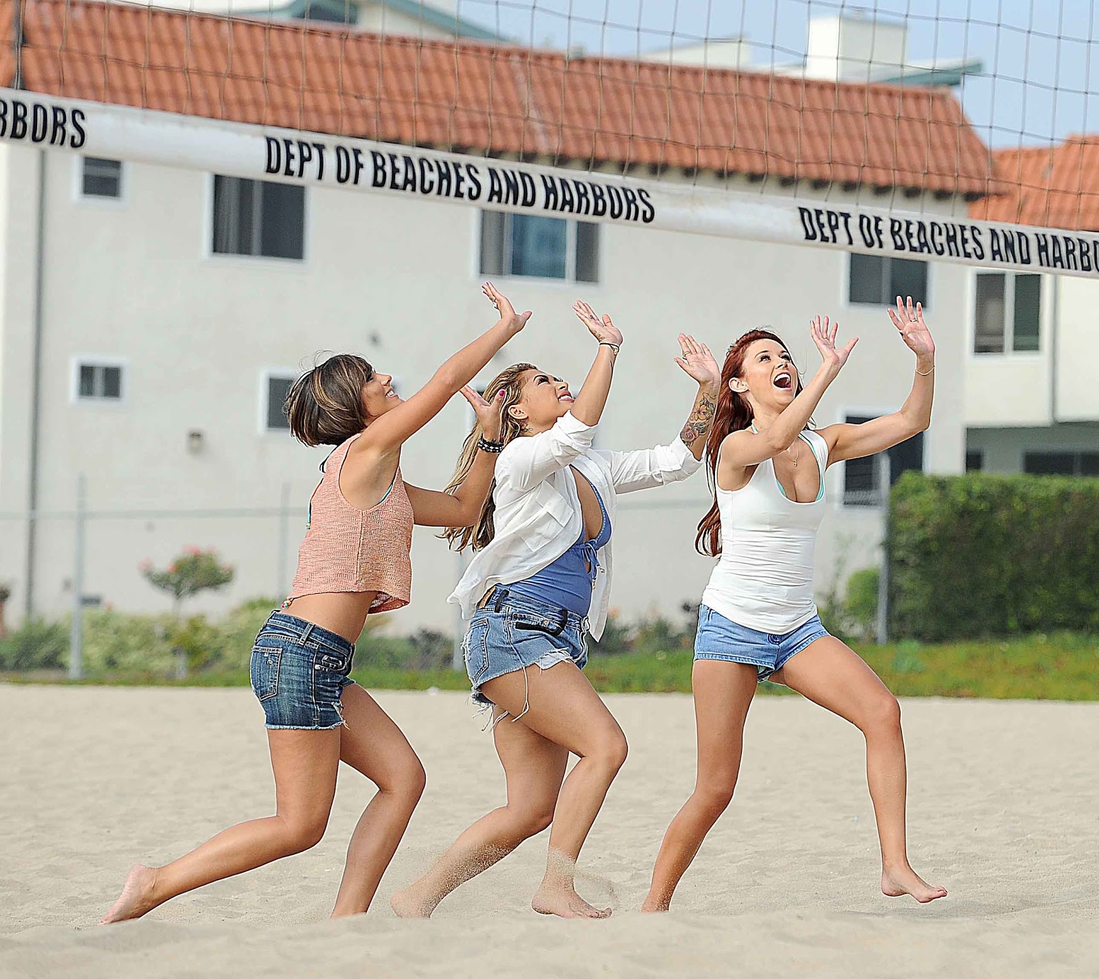 THE SATURDAYS ARE NEW HOT BRITISH BAND