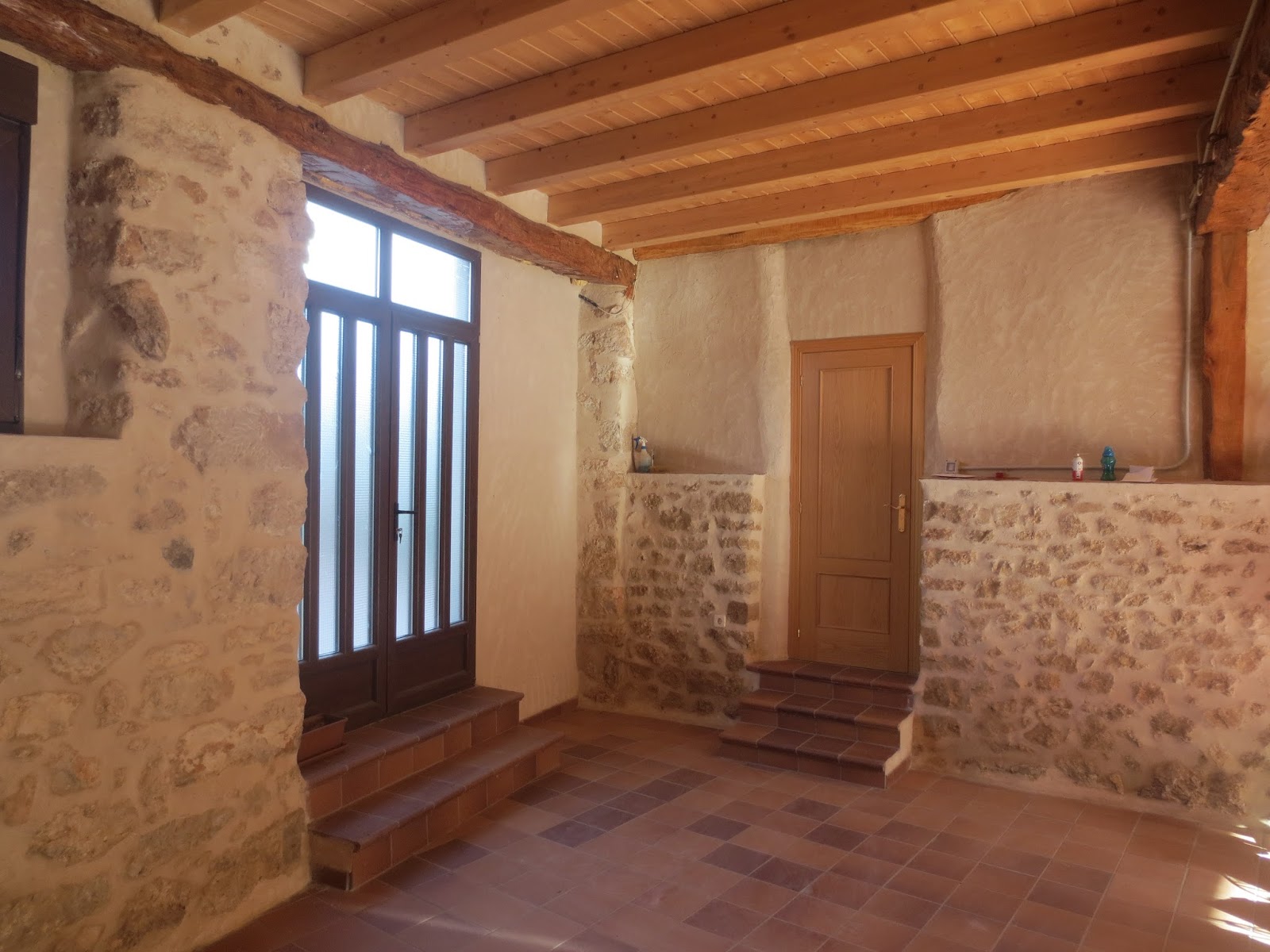 _ El Talon Sierte : Restauración de garaje rústico, pueblo de Segovia.