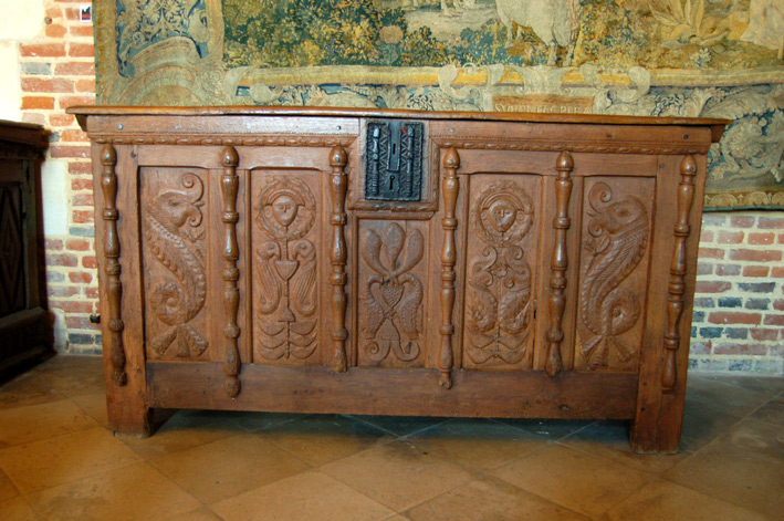 St. Thomas guild - medieval woodworking, furniture and other crafts ...