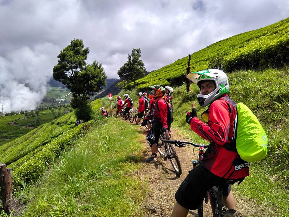 INDONESIA MOUNTAIN BIKE: Photo Gowes di Wayang Windu Bike park (WWBP ...