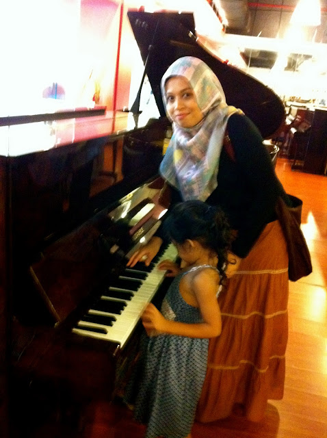 We Tell Sweet Stories: My Food,Music and Shawl Tutorial..hikkk..hikk:):)