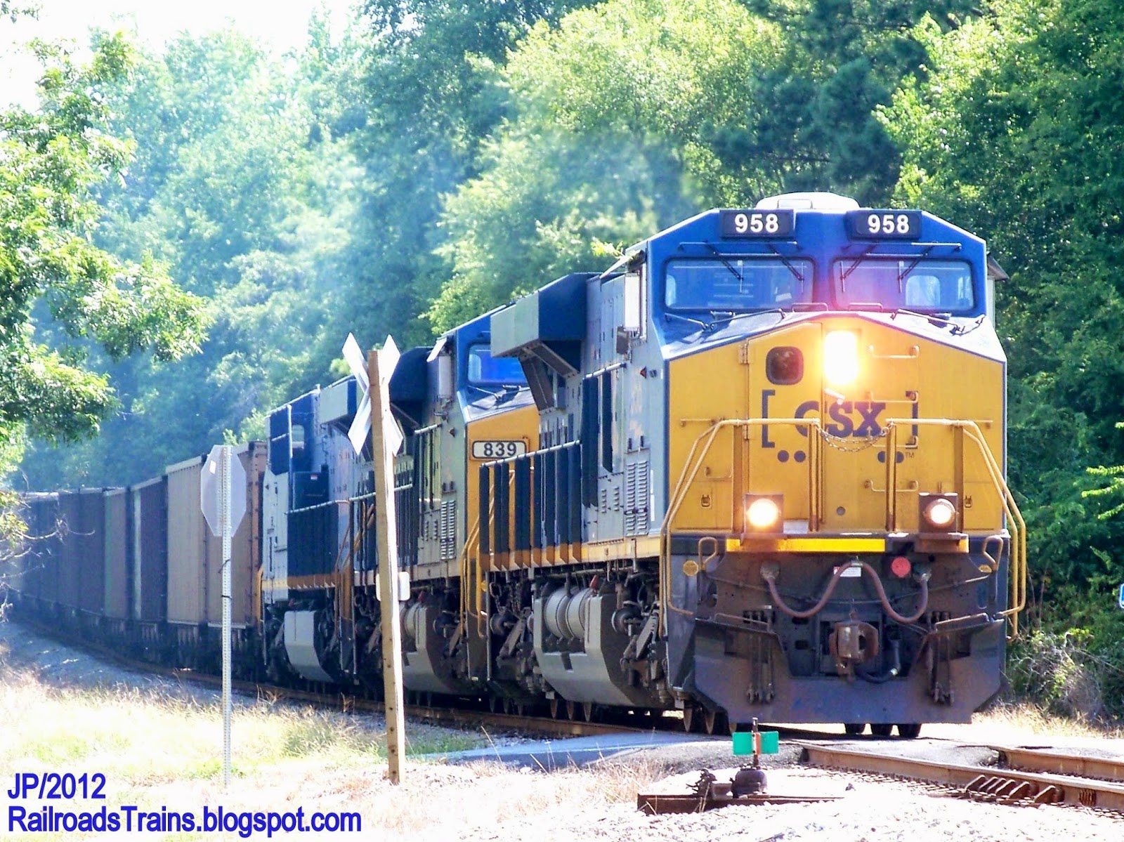 RAILROAD Freight Train Locomotive Engine EMD GE Boxcar BNSF,CSX,FEC,Norfolk Southern,UP,CN,CP ...