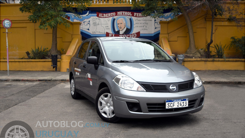 Prueba: Nissan Tiida Sedán 1.6 M/T : Autoblog Uruguay | Autoblog.com.uy