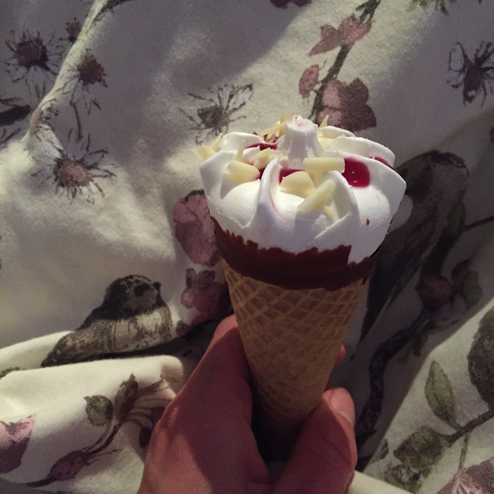 Archived Reviews From Amy Seeks New Treats: NEW Tesco White Chocolate ...