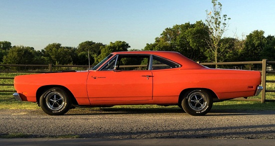 MUSCLE CAR COLLECTION : 1969 Plymouth Road Runner 383 Magnum Review