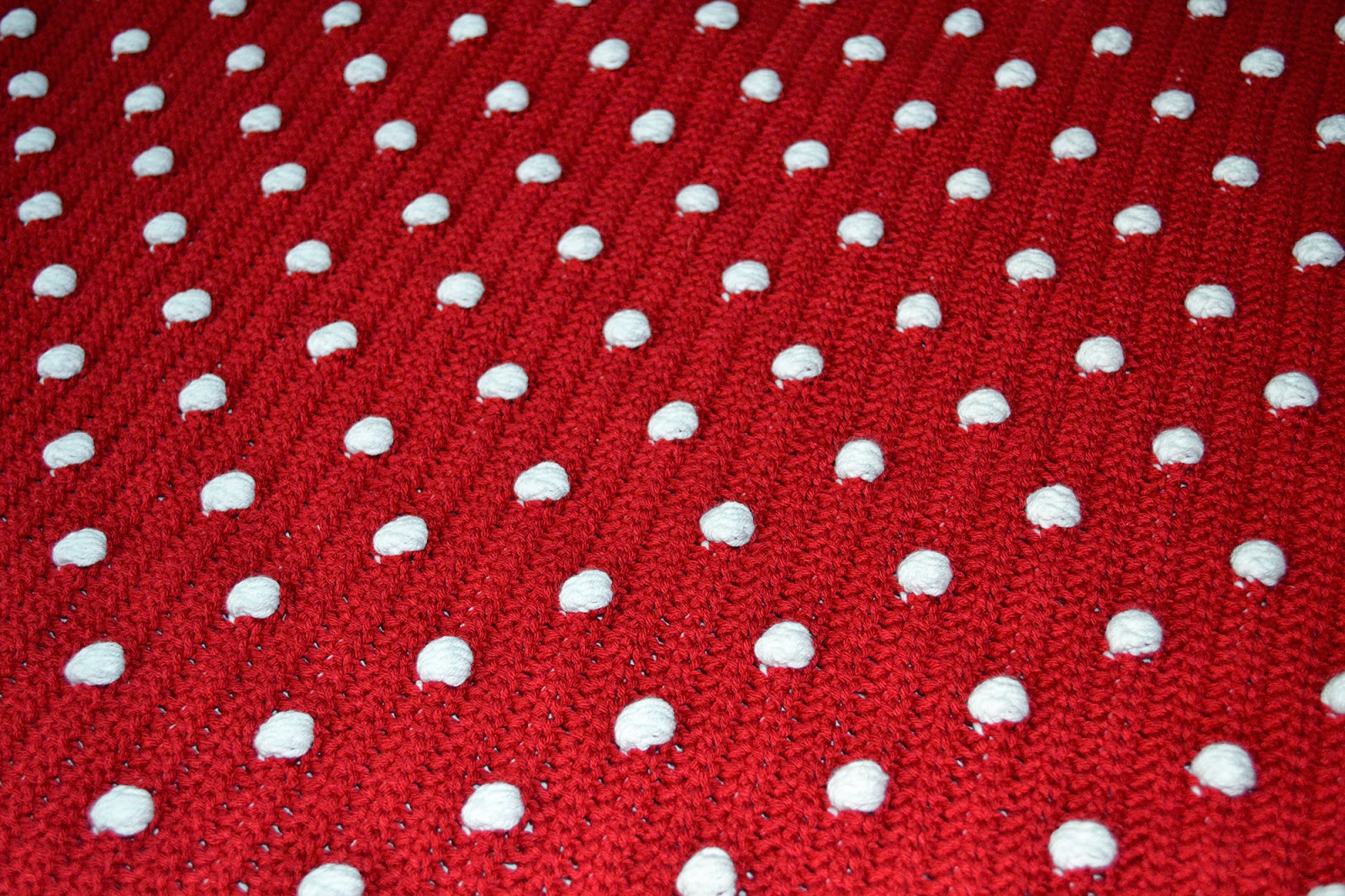 All Things Bright and Beautiful: Crochet Polka Dot Blanket Pattern