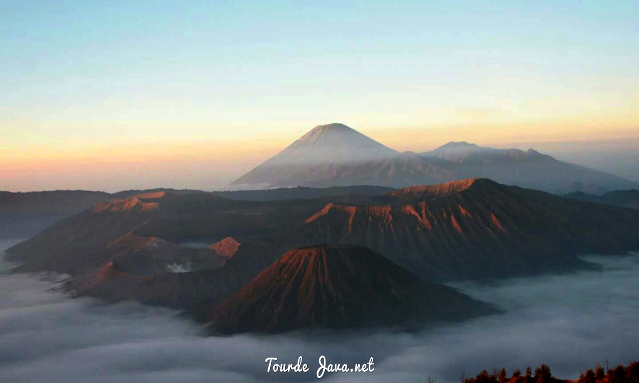 Paket Wisata Open Trip Gunung Bromo Murah | Surabaya Tour and Rent Car