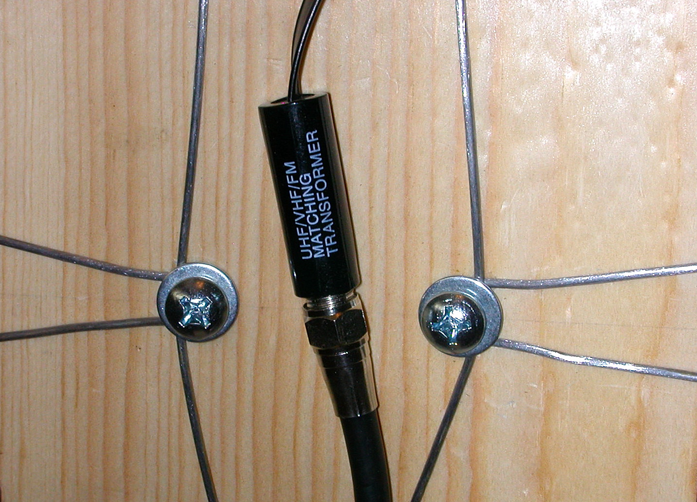 Pop'Comm On the Web: Details On DTV Indoor Antenna Featured in August ...