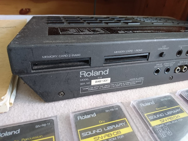 MATRIXSYNTH: Roland R-8 Human Rhythm Composer Drum Machine With Cards