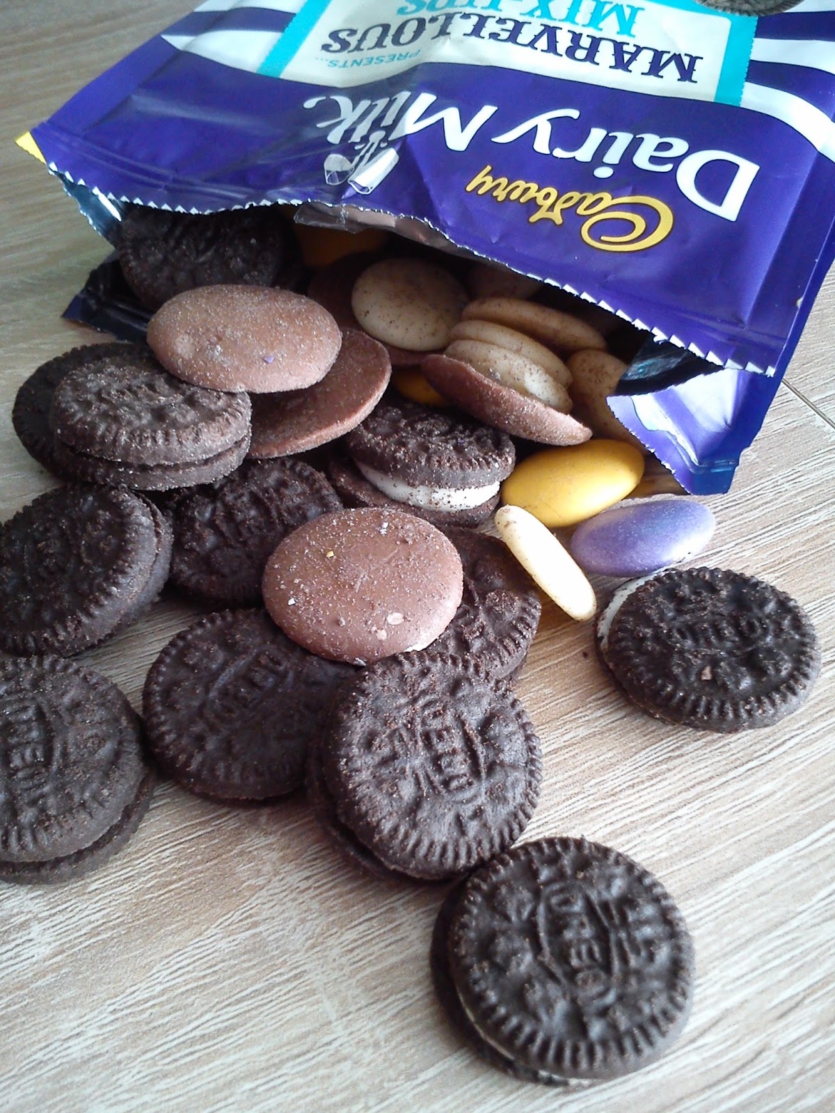 Mondelez, Cadbury Dairy Milk Marvellous mix - ups with Oreo ~ Magia Cukru