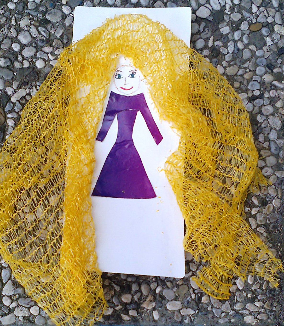 The Stepford wife: Rapunzel hair made of a potato sack