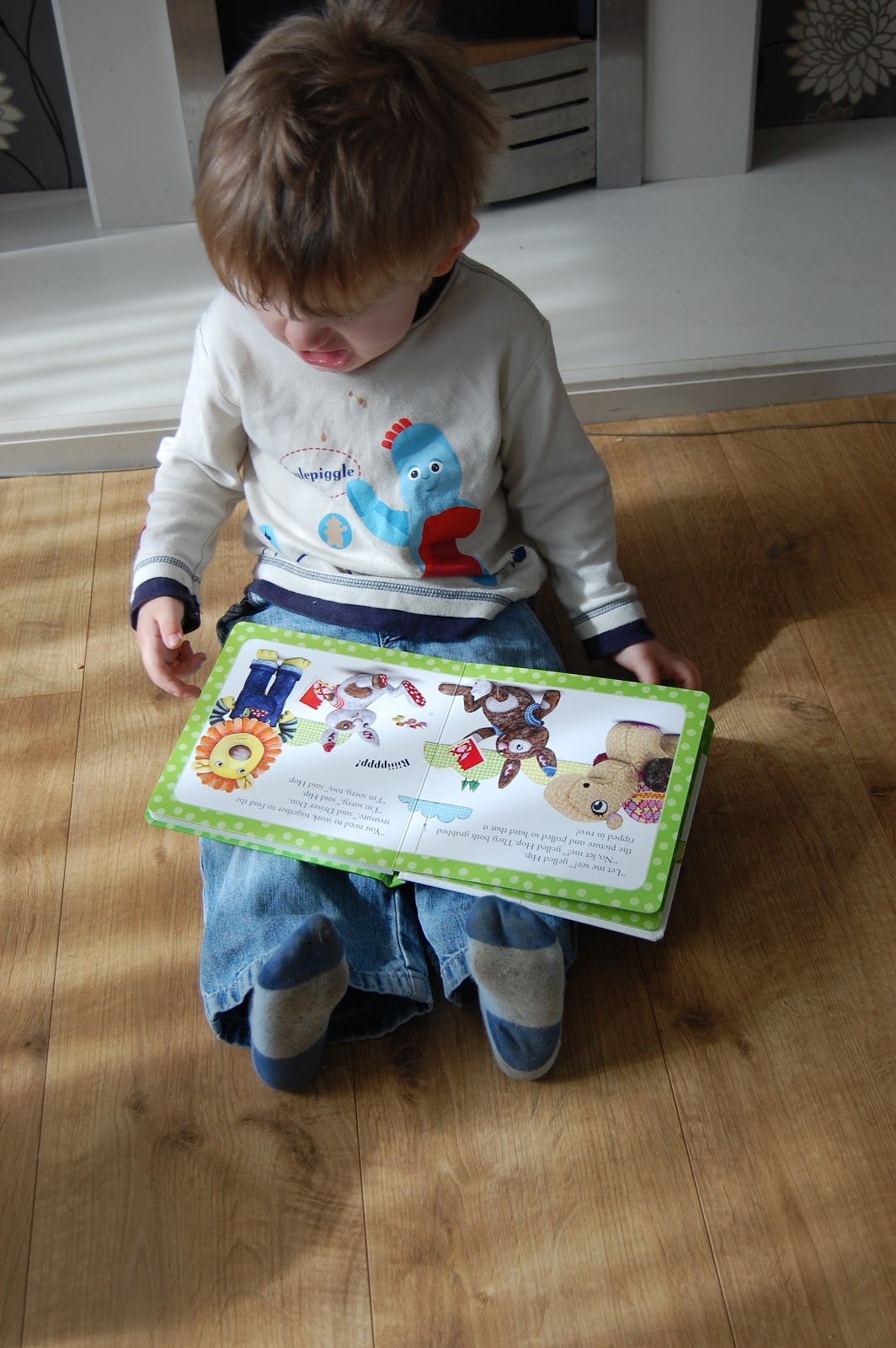 Driver Dan's Story Train - Treasure Adventure Book - My Three and Me