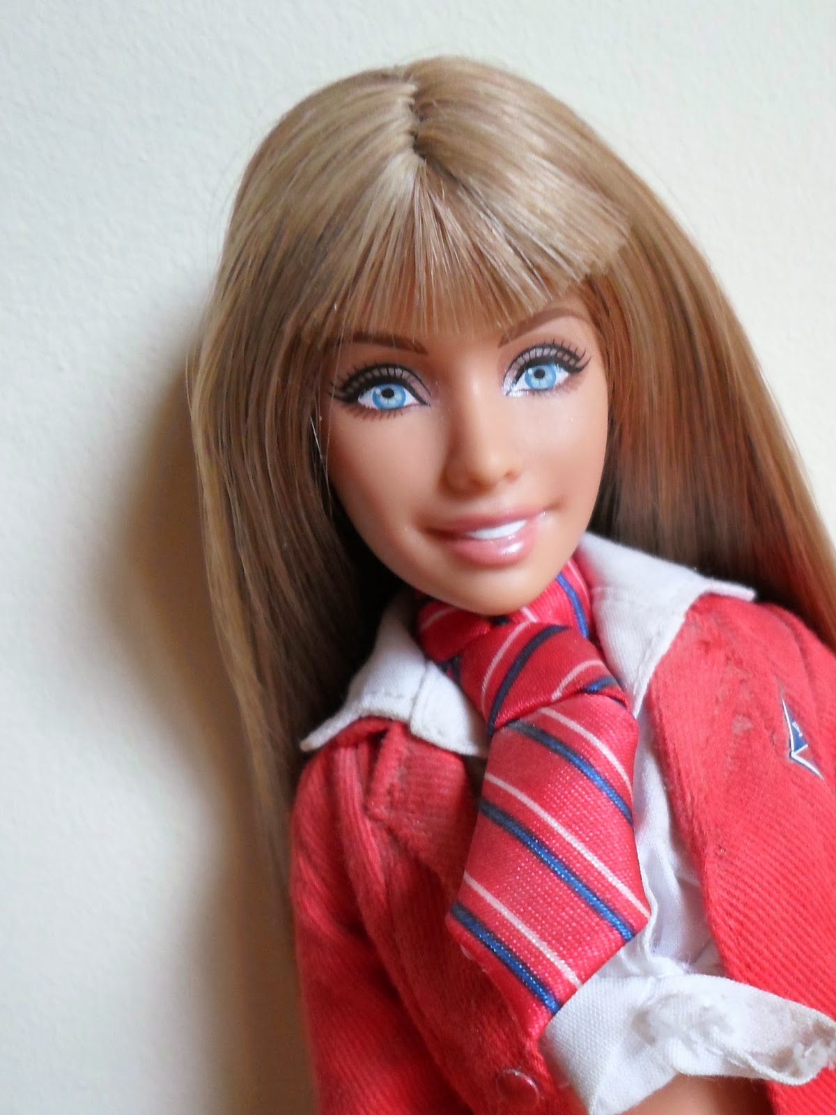 El rincón de mis muñecas: Barbie Mia Colucci de la serie:Rebelde