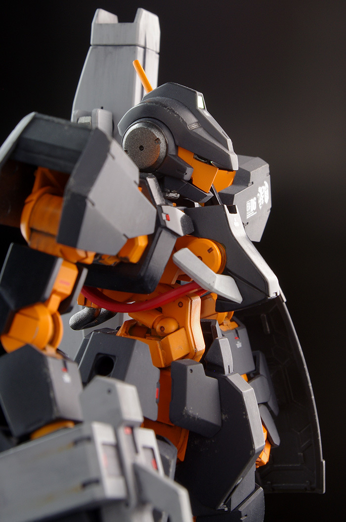 Custom Build: HG 1/144 Graze Custom Unit