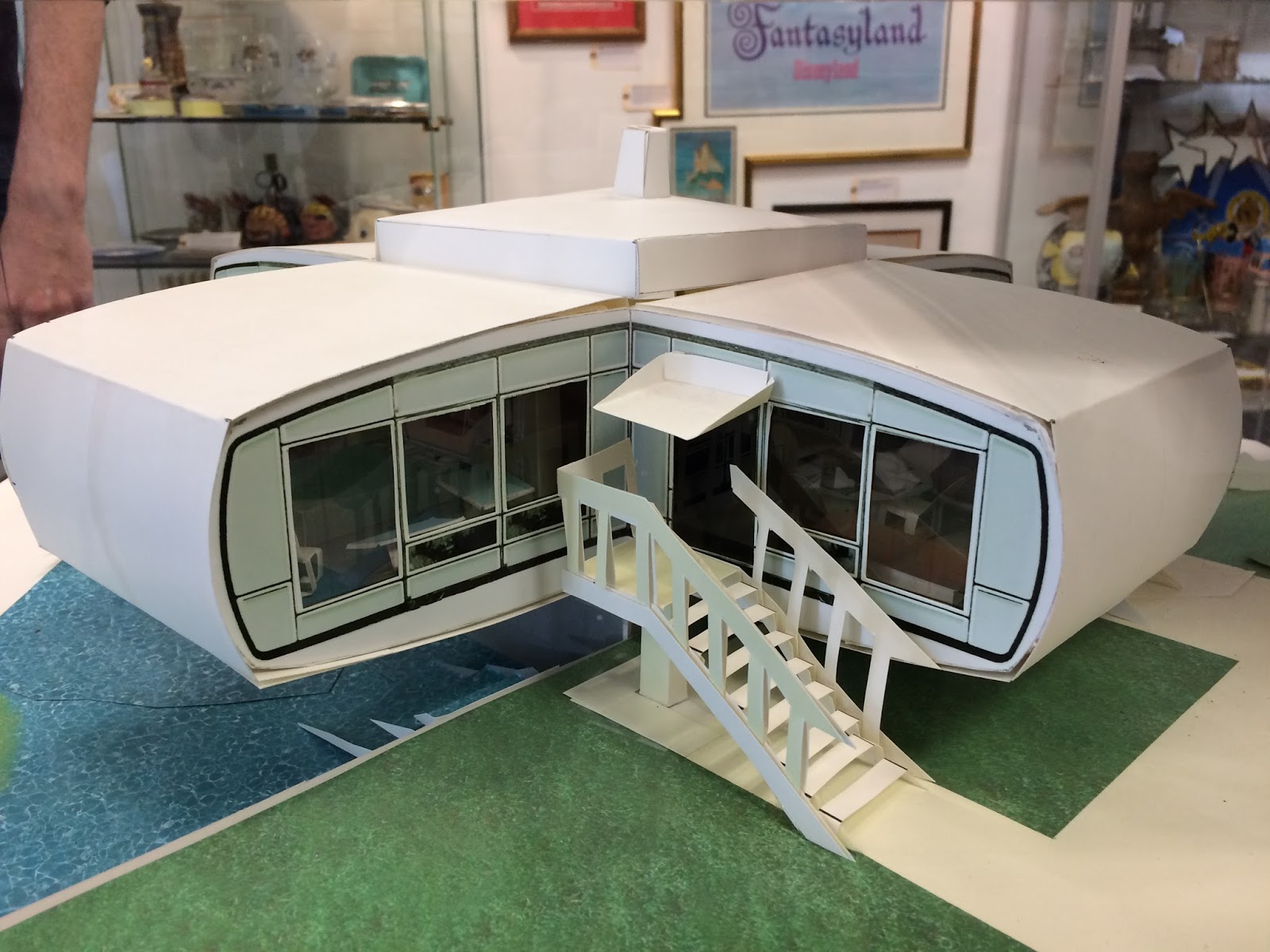 Culver City P.O.: Disney Auction