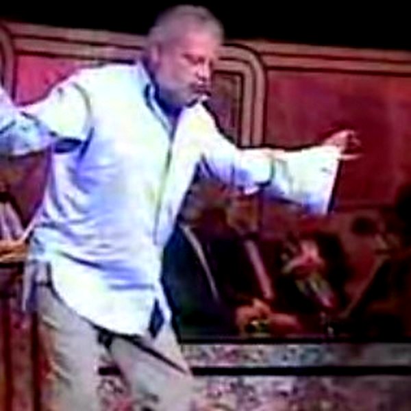 Amara's Pop Pages: FORGOTTEN HERO (Remembering Oliver Reed)