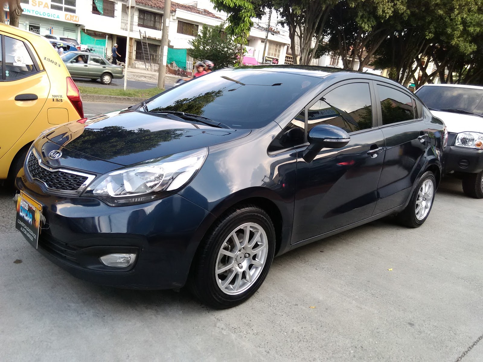 KIA RIO SPICE 2013 AZUL OSCURO