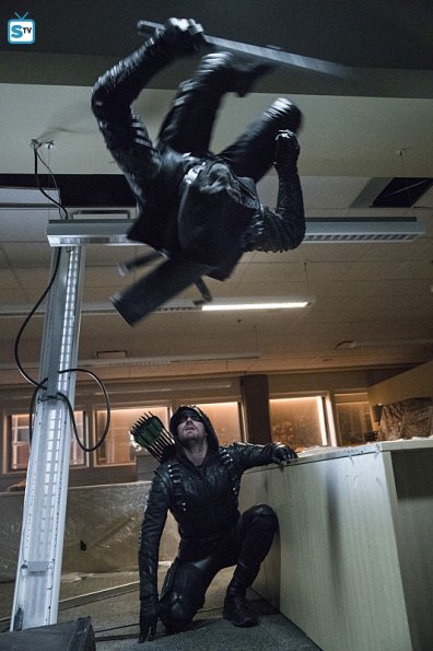 ARROW - Oggi, il finale di metà stagione: GRANDE COLPO DI SCENA in ... ARROW - Oggi, il finale di metà stagione: GRANDE COLPO DI SCENA in ...