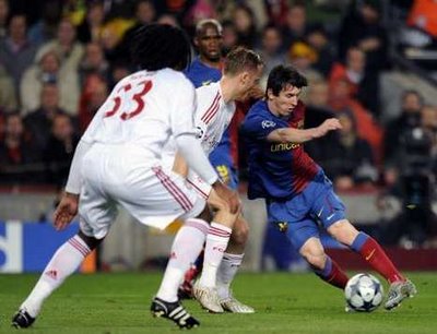 Messi Dribbling Pics | Barcelona Winner Soccer