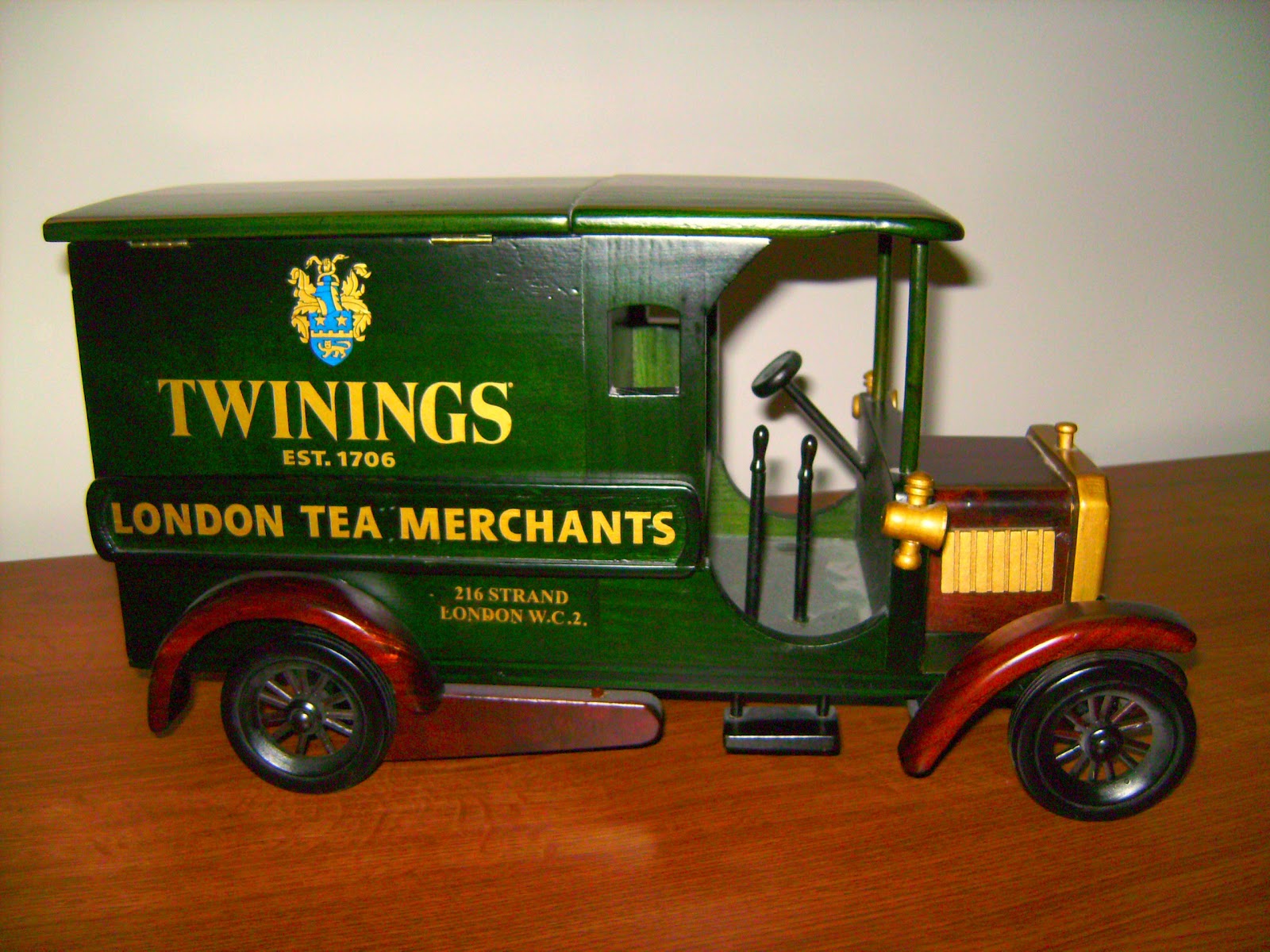 Relevant Tea Leaf: A Tea Truck for Hubby