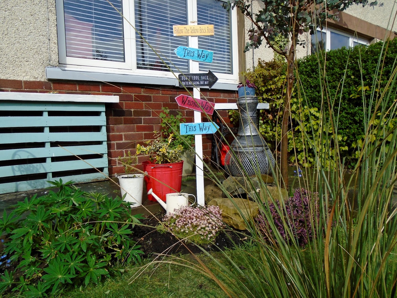JiggleMaWiggle: Garden Signage