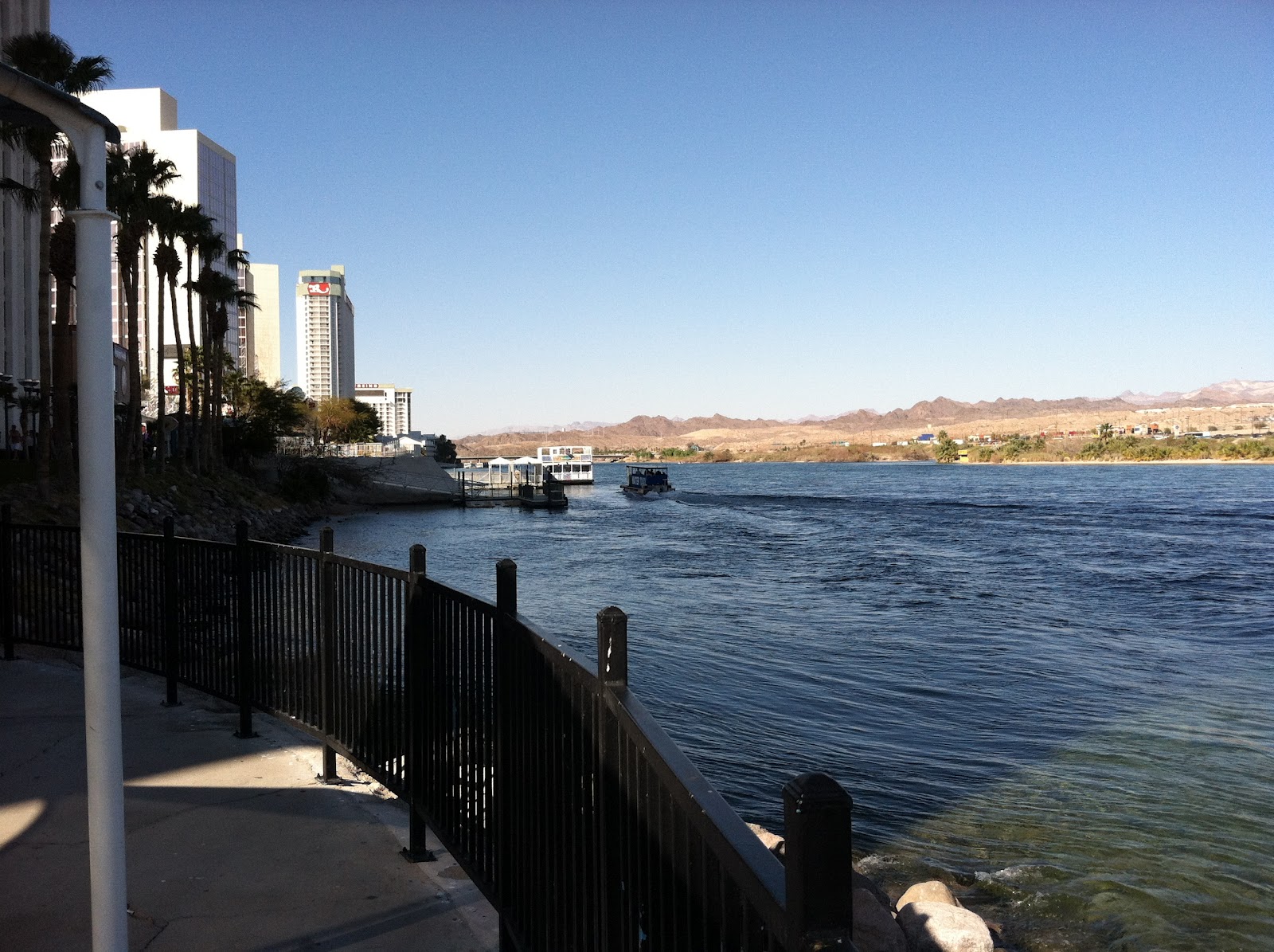 Dan and Linda's Adventure Log: Laughlin, NV/River Walk