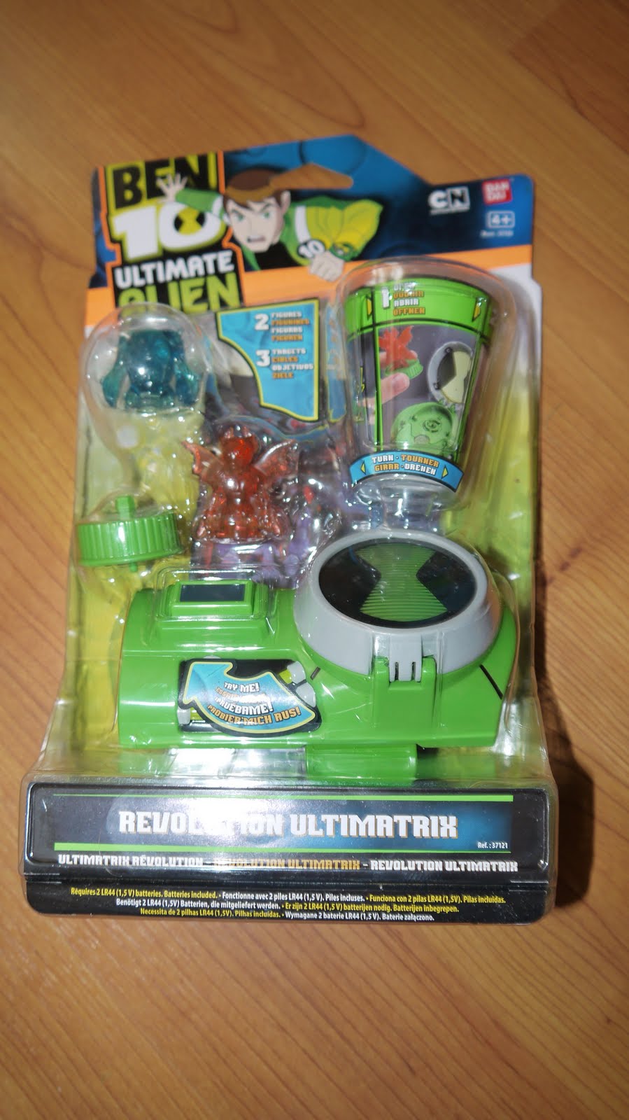 Inside the Wendy House: Ben 10 Armadrillo and Revolution Ultimatrix