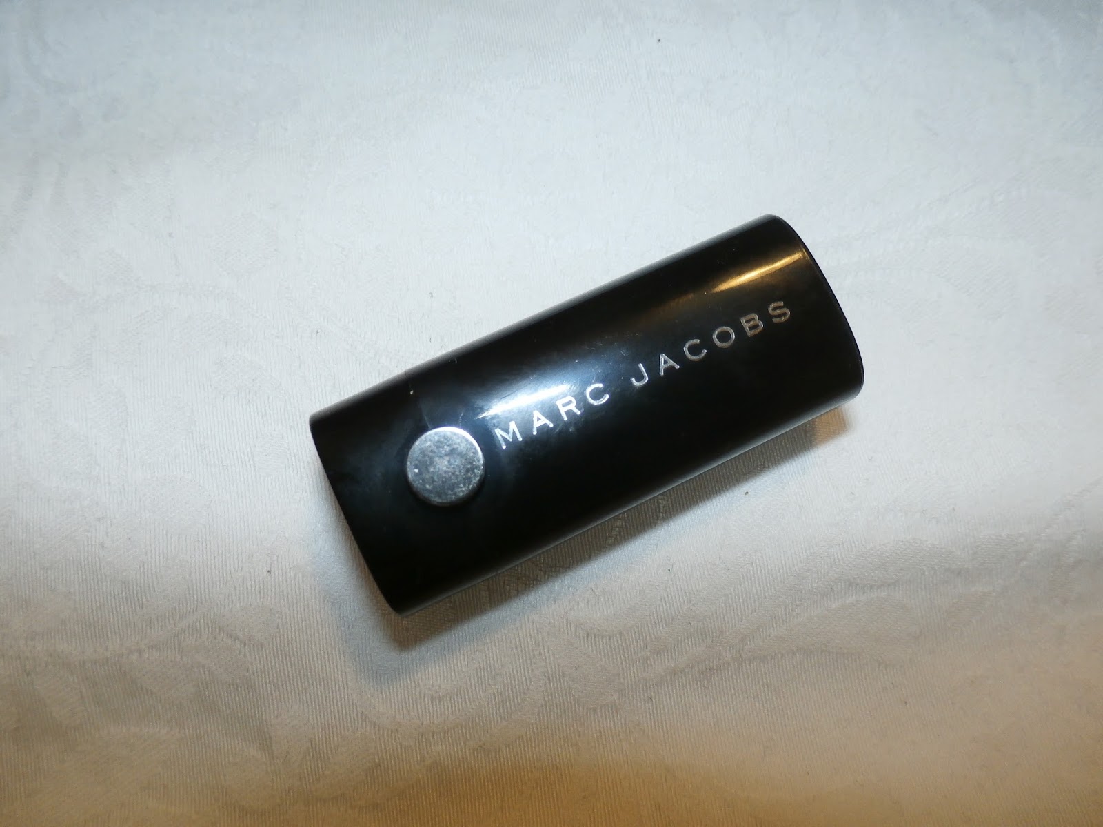 Marc Jacobs Beauty Le Marc Lip Creme Lipstick in Kiss Kiss Bang Bang ...