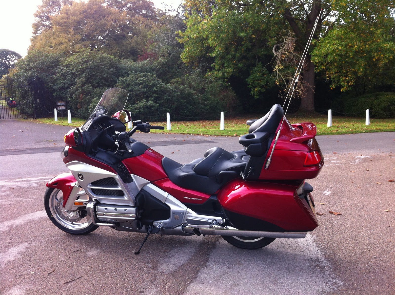 HILL SHIPPING WWW.HILLSHIPPING.COM: 2012 HONDA GL1800 CANDY RED GOLDWING