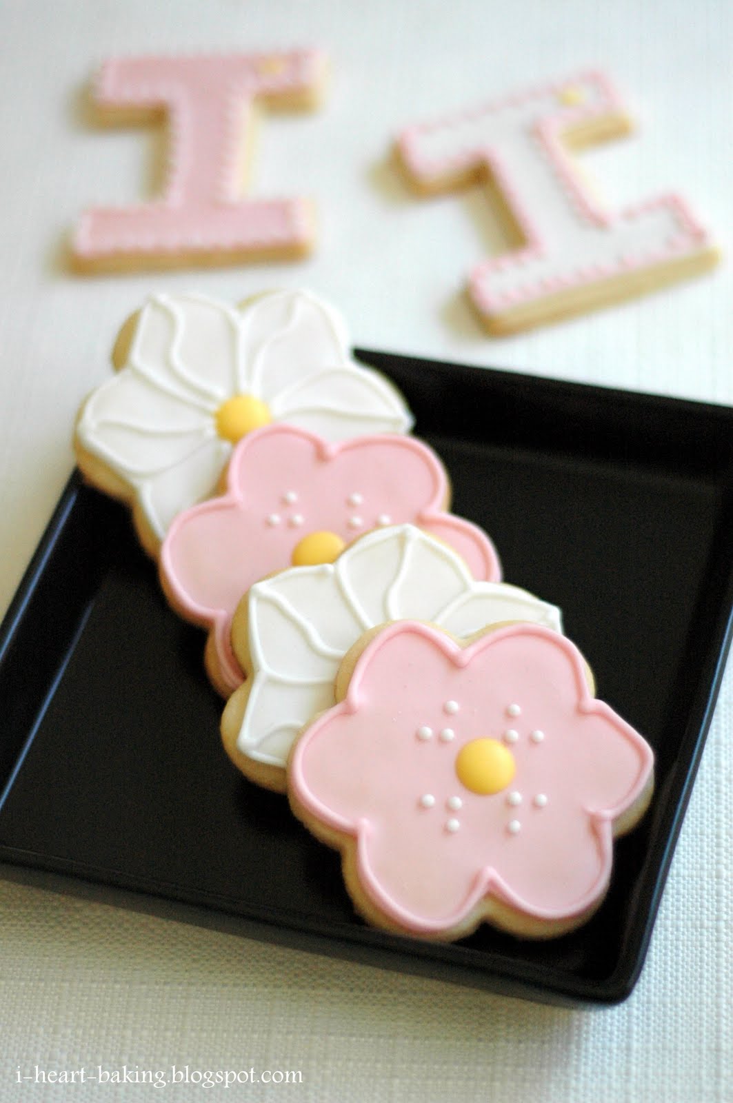 i heart baking!: bridal shower cookies