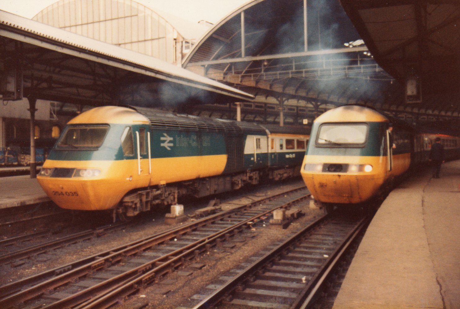 Jim's Train Pics: HST Inter City 125...Newcastle Central Station