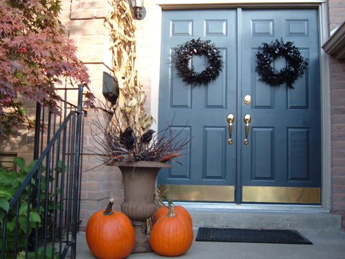 StyleBurb: Creepy Curb Appeal