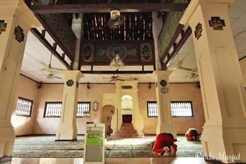 Masjidinfo: Masjid Jami’ Al-Anwar, Angke - Jakarta