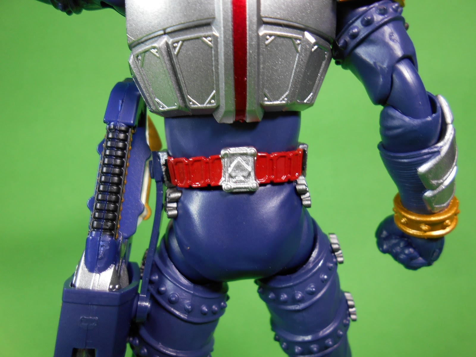 Review: S.H.Figuarts Kamen Rider Blade | Night's Corner