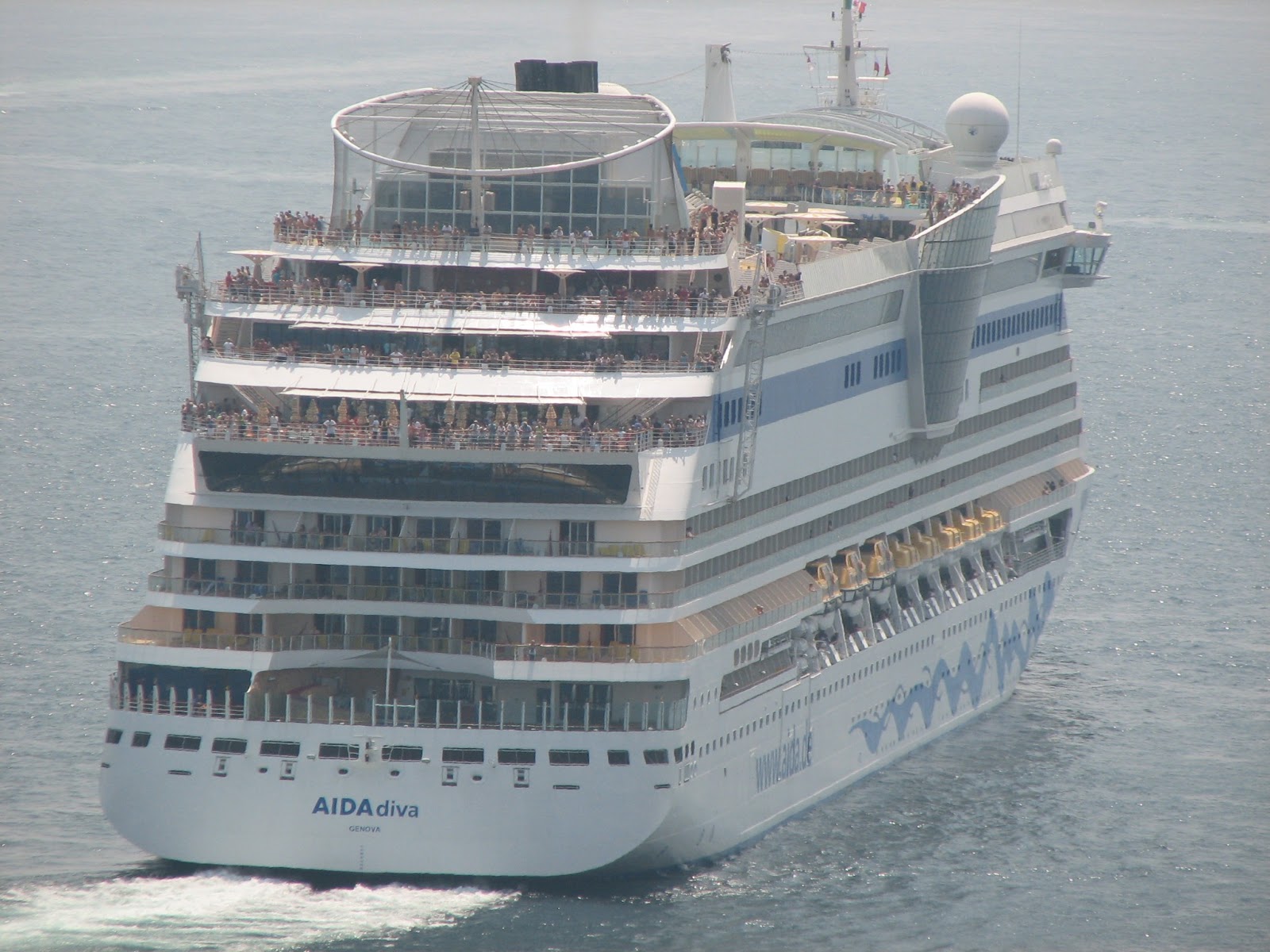 Cruise Ships on the Bosphorus: Aida Diva